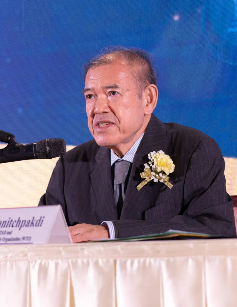 "Diminishing Globalization as an Opportunity for a New Era of ...